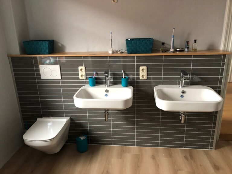 Respatex | Fugenlose & wasserdichte Wandverkleidung