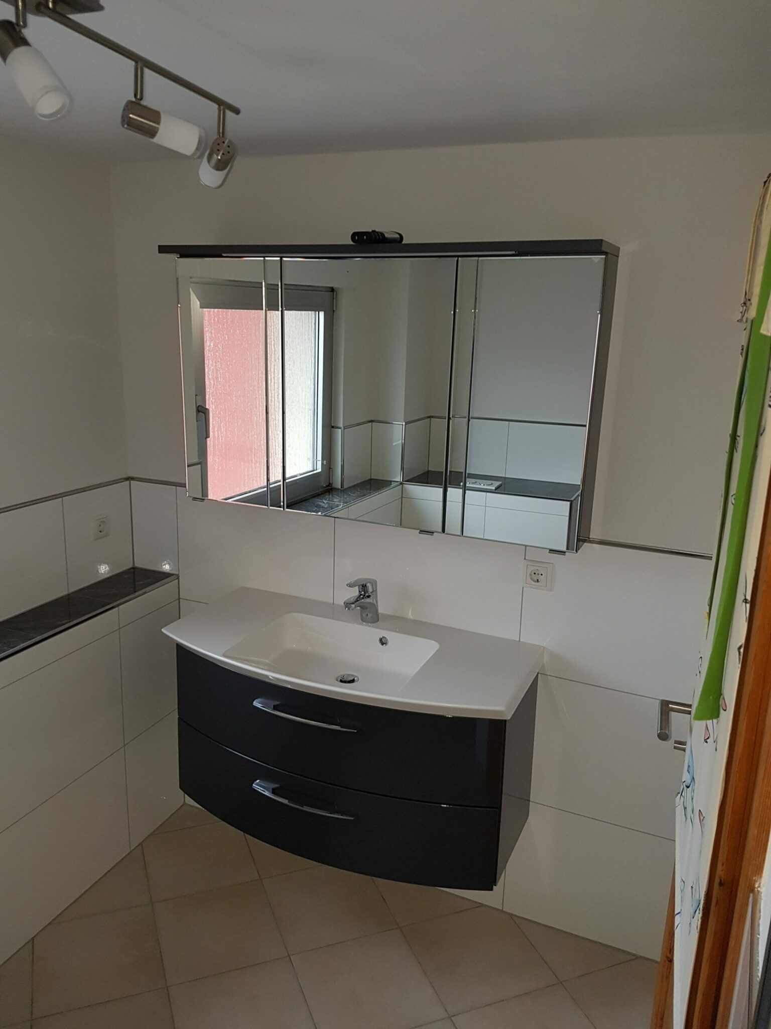 Respatex | Fugenlose & wasserdichte Wandverkleidung