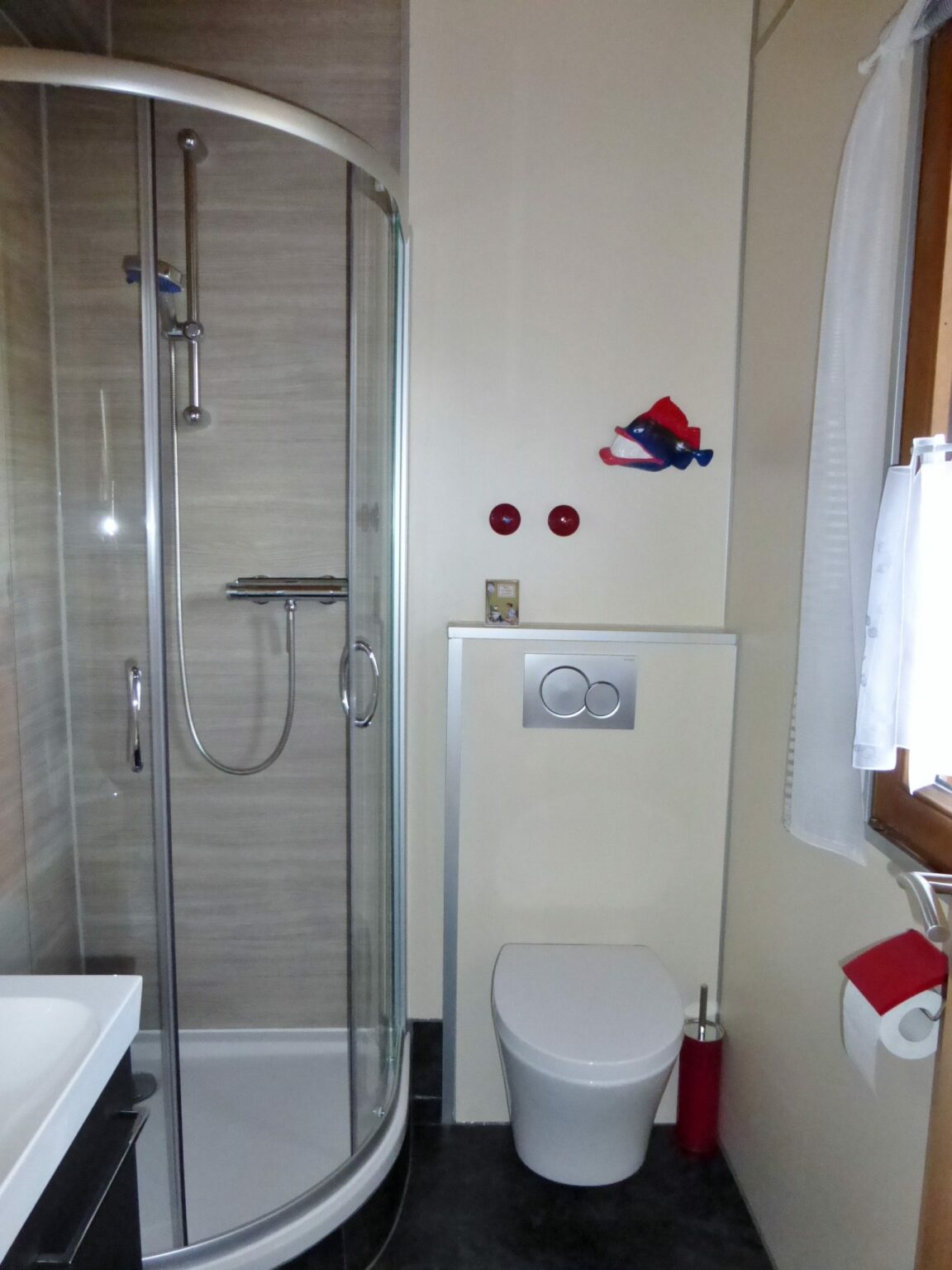 Respatex | Fugenlose & wasserdichte Wandverkleidung